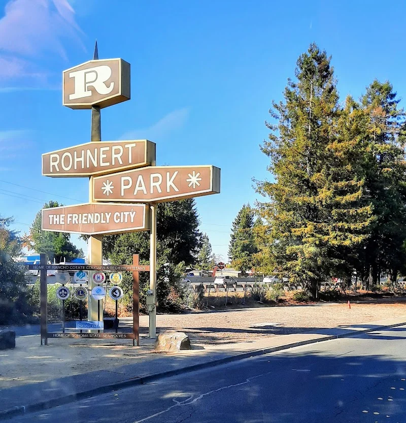 Dog-Friendly Rohnert Park, CA - Hotels, Parks & Beaches | DogTrekker
